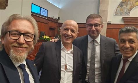 Пуцко Петрол од Европски Фронт во владеачката Вреди Либертас