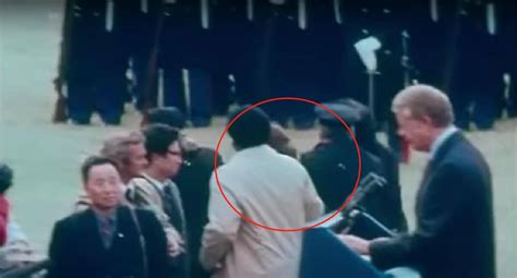 1979年邓公访美，仅带八名保镖险遭不测，是谁派去的杀手？