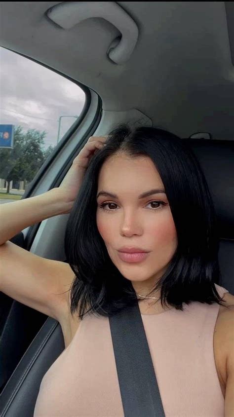 stuck in traffic what else could go wrong 😊😉 r face