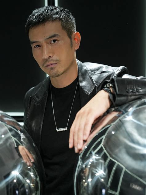 纪焕博亮相TASAKI探索之旅珠宝展 演绎摩登绅士魅力 凤凰网
