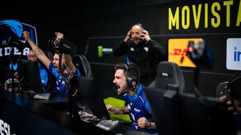 Movistar Riders Hace Historia Llegando A Playoffs De ESL Pro League Sport