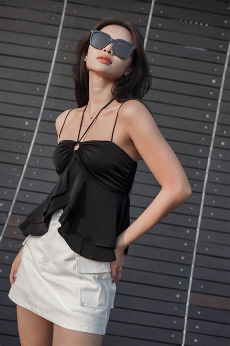 TPZ MIRACLE 2 WAY FLUTTER TOP IN BLACK TOPAZETTE