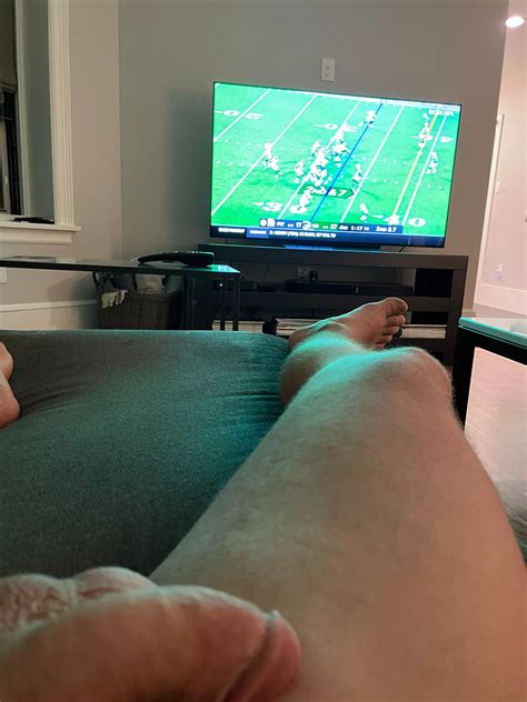 M 40 Philly Anyone Else Enjoy Naked Football Sundays Nudes