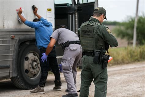 Border Patrol Apprehensions Reach 10 Year Single Day Record Of Over 4 100