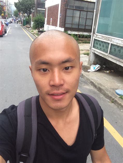 셀프컷 스킨헤드 남자 면도 삭발 0mm 빤짝빤짝 민머리 네이버 블로그