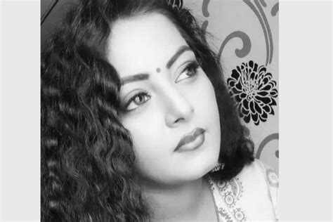 Anjana Singh Biography In Hindi अंजना सिंह का जीवन परिचय नव जगत