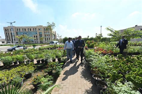 وزير الإسكان 1139 مليار جنيه استثمارات مدينة العبور خلال 9 سنوات