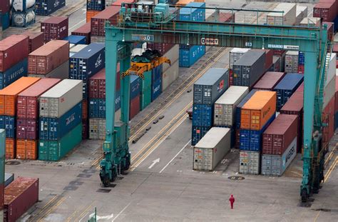 La Argentina Paga Enormes Costos Por La Ineficiencia Y El Exceso De