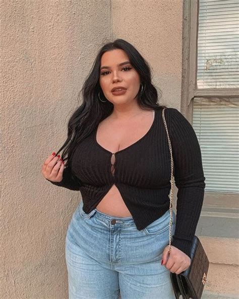 30 แฟชั่นสาวอวบ Plus Size สายแฟ แต่งแบบไหนให้ไม่แก่ ไม่เชย Ladyissue เว็บรีวิวเครื่องสำอาง