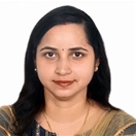 ms sneha mishra noida international university