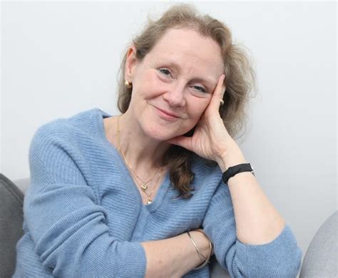 Pourquoi suis je resté e Comprendre et dénouer le lien traumatique au