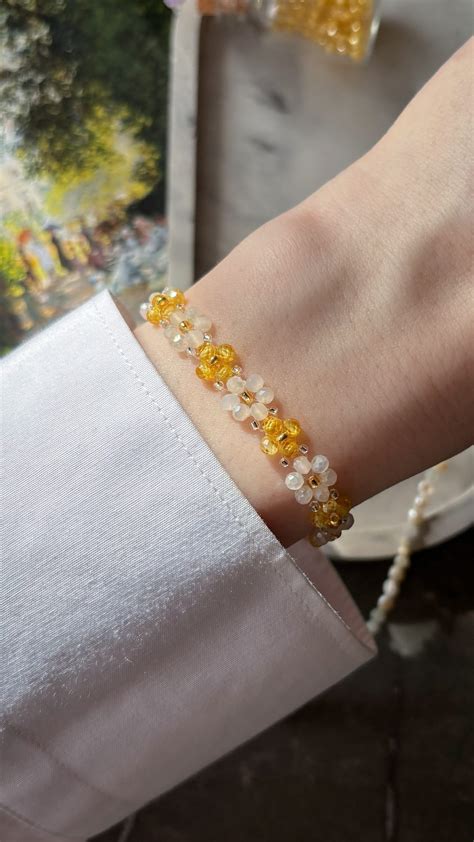 Даша 🎀 милые украшения из бисера Цветочный браслет из фианита Есть мастер класс МК 9 в