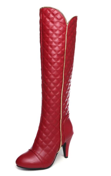 Las Celebrities Y Su Moda De Botas Rojas Entrebellas