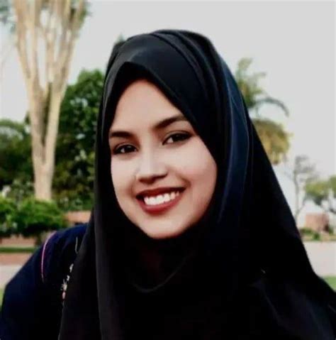 পদ্ম পাতার ভালোবাসা