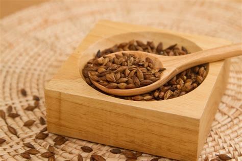 Health Benefits of Mugicha | Livestrong.com