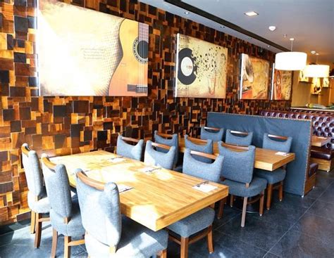 Kenny Rogers Roasters First Flagship Restaurant In India Is All About