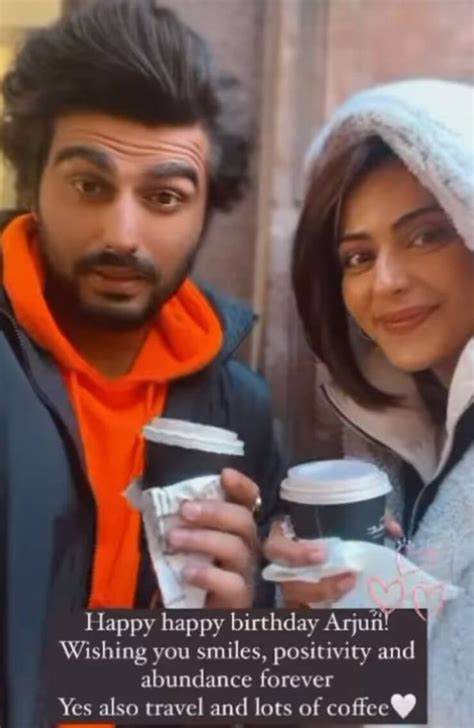 Kriti Sanon And Rakul Preet Singh Have A Message For Arjun Kapoor Iwmbuzz