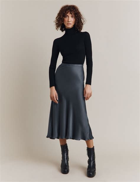 Satin Midi Slip Skirt Ghost Mands