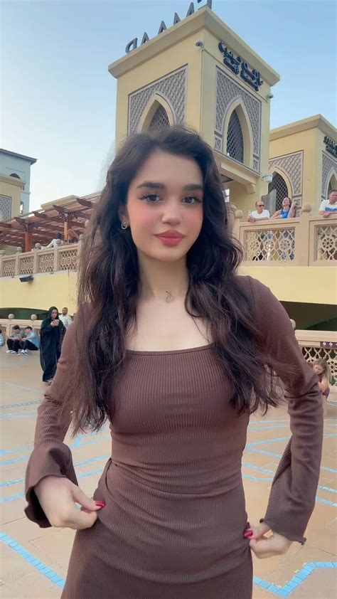 𝐸𝓂𝒾𝓁𝒾𝓎𝒶 Influencer Emiliyyam Instagram