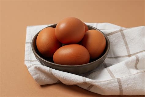 Ingrédient Principal Pour La Cuisson Des œufs Plats Différents Photo
