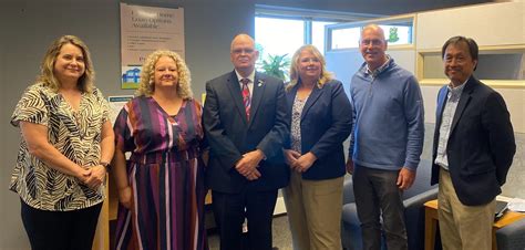 Senator Dan Feyen Visits Winneconne Branch Premier Community Bank