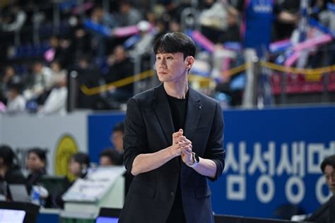 앞으로 치러야 할 경기 중 하나”중요한 일전 앞두고도 차분함 잃지 않은 이시준 신한은행 감독대행 Mk인천 매일경제