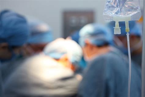 体内有癌，“腿”先知？提醒：若腿上有4个现象，建议及早做筛查