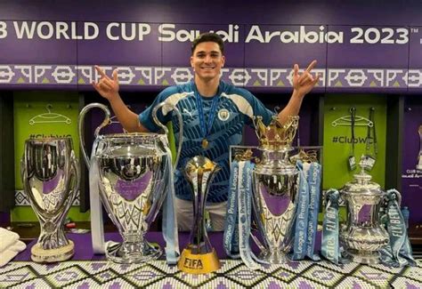 Julian Alvarez Rejette Le FC Barcelone Et Le Real Madrid