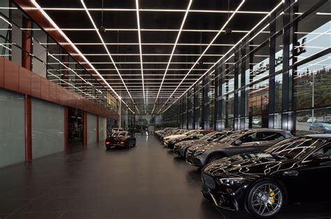 მერსედეს ბენცის ცენტრი თბილისი Insi