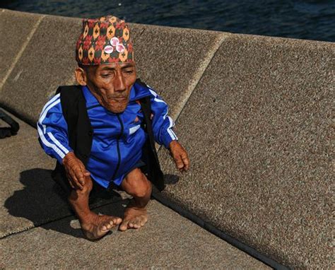 The Worlds Shortest Man Brand Icon Image