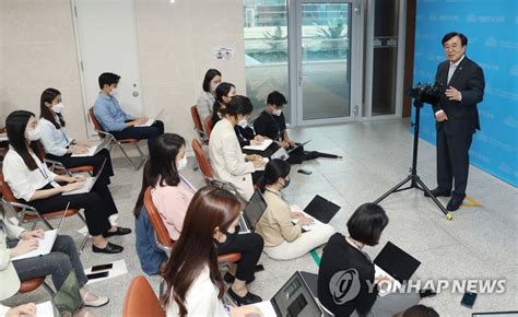 기자회견하는 국민의힘 서병수 전국위원회 의장 연합뉴스