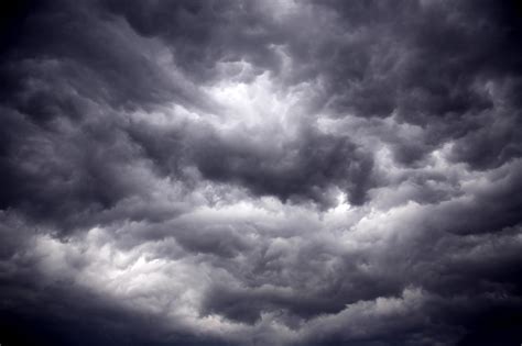 雷雨前乌云的图片 雷雨前的图片 大山谷图库