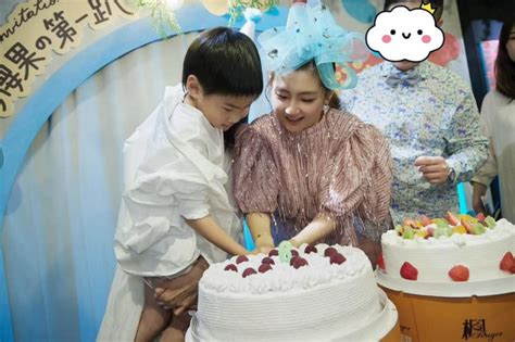 Selina孕肚曝光！勁寶6歲生日緊黏ella 超幸福畫面流出 自由娛樂