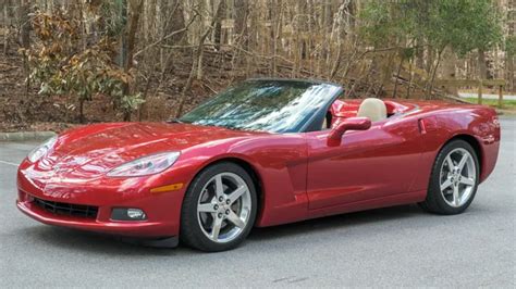 2005 Chevrolet Corvette Convertible Classic Com