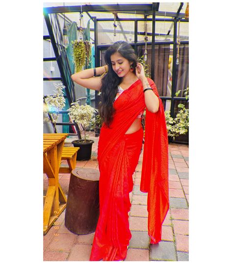 𝙎𝙃𝙒𝙀𝙏𝙃𝘼 𝙂𝙊𝙒𝘿𝘼 🖤 Instagram