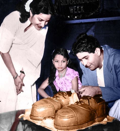 Raj Kapoor Nargis Naaz Old Bollywood Movies Old Bollywood Songs