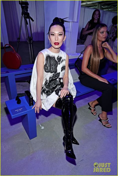 Dove Cameron Kelsea Ballerini And Madison Bailey Took Over Nyfw This