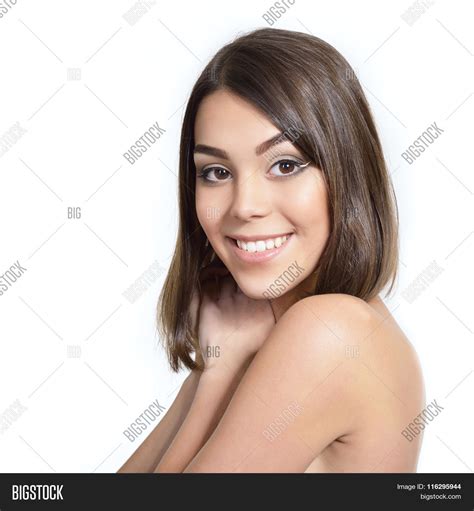 Pretty Girl With Brown Hair And Hazel Eyes