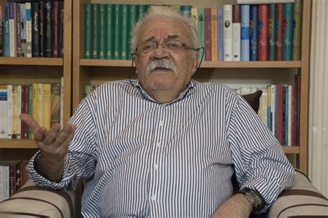 عدنان غریفی ساکن هلندم و برای خرمشهر می‌‌‌نویسم