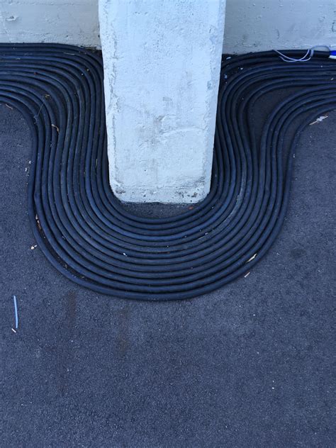These Wires R Oddlysatisfying