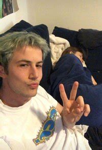 Dylan Minnette Page Lpsg