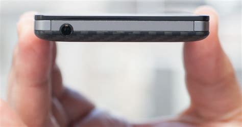 Motorola Droid Razr Maxx Hd For Verizon Review Unstoppable Battery Premium Design Cnet