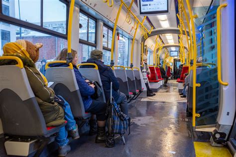 Prezent Dla Polskich Emerytów Kto Może Liczyć Na Darmową Komunikację