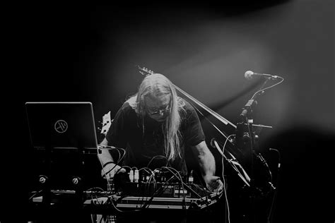 Thierry Zaboitzeff About