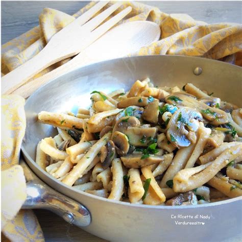 Pasta Cremosa Ai Funghi Senza Panna O Burro Le Ricette Di Nady