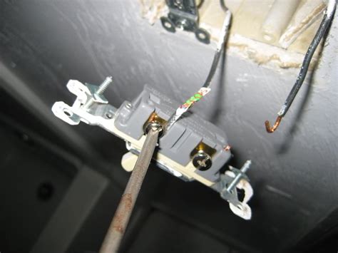 Single Pole Electric Wall Switch Replacement Guide