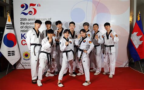 태권도 시범단 K타이거즈 프놈펜에서 팔색 매력 뽐낸 공연 선보여 뉴스브리핑캄보디아