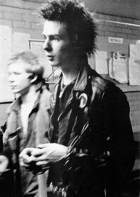 Pin By The Gatekeepers Goddess On Notes Of Interest Sid Vicious