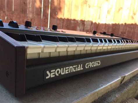 MATRIXSYNTH Sequential Circuits Six Trak Vintage Analog Synthesizer SN