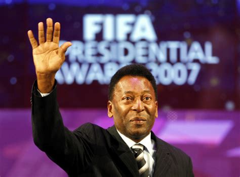 Pelé é oficializado como verbete no dicionário Aquele que é fora do